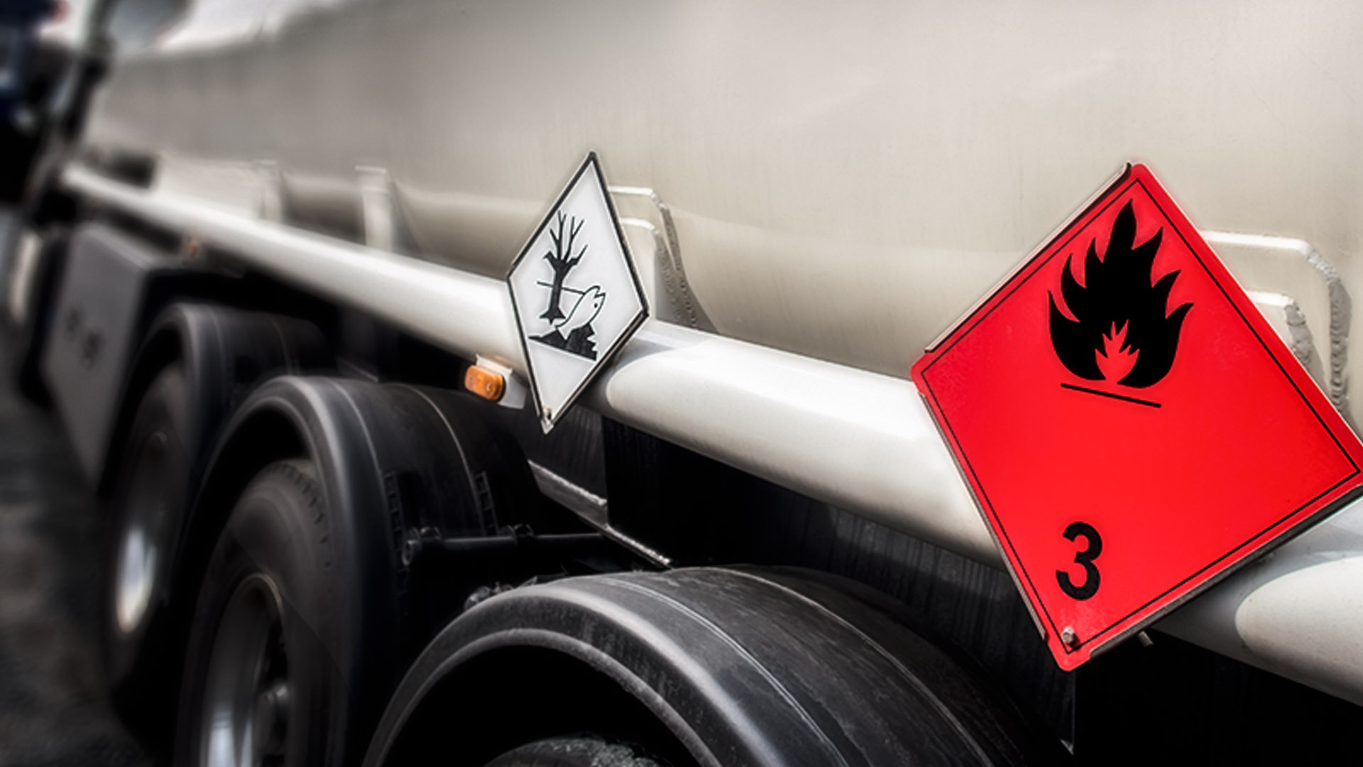 Como é a logística para o transporte de cargas perigosas? – OMDN